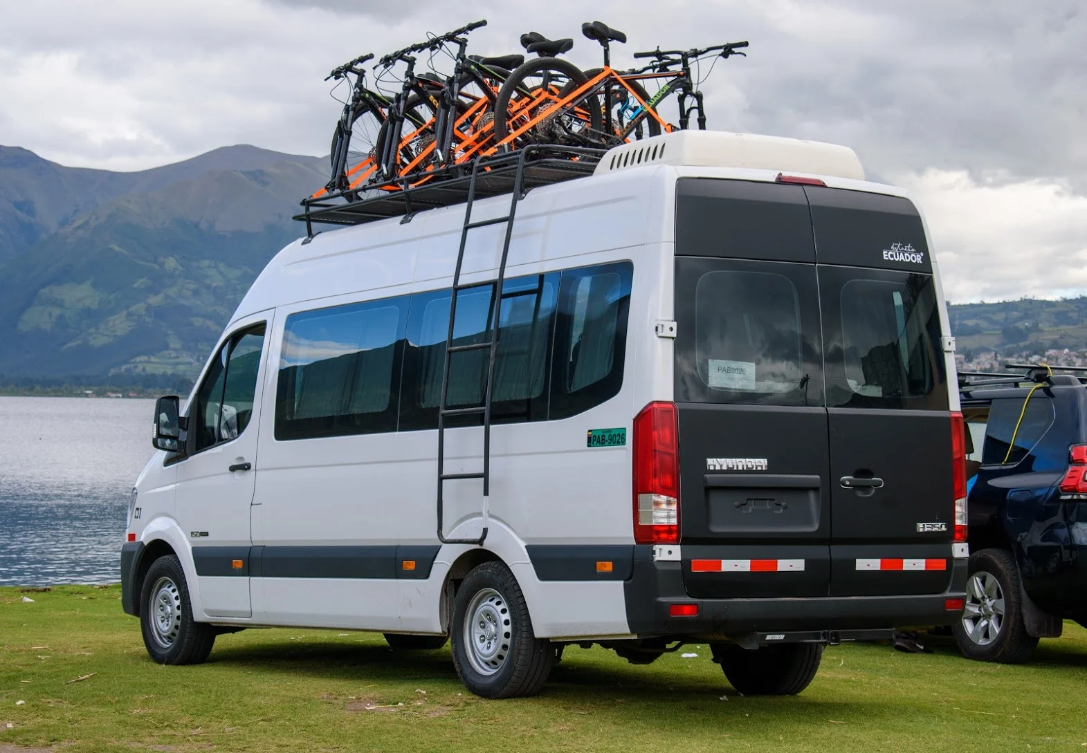 Tropic Ecuador Adventure Vans – Kusini Collection